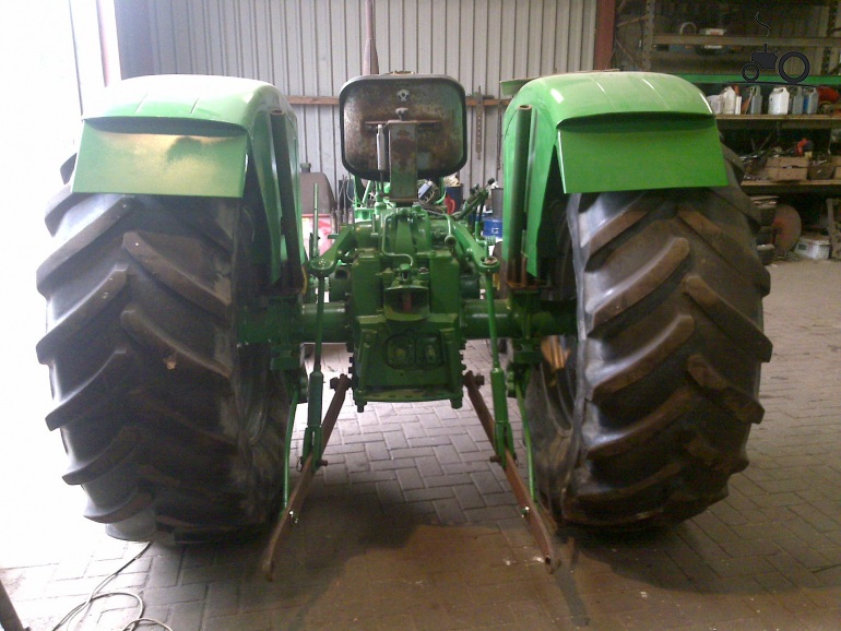 Foto John Deere 710 #352168