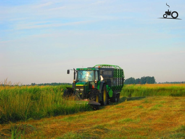 Foto John Deere 6810 #381026