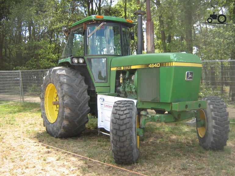 Foto John Deere 4640 #382020