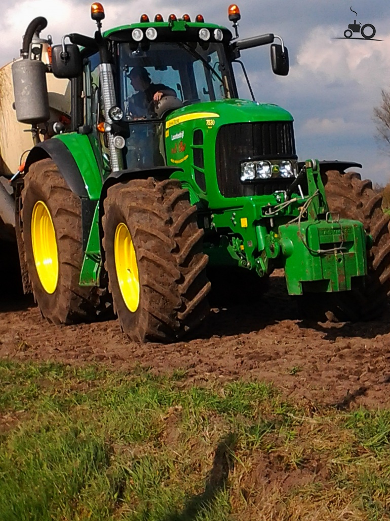 Foto John Deere 7530 Premium #621280