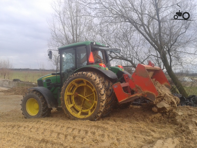 Foto John Deere 6230 Premium #732623