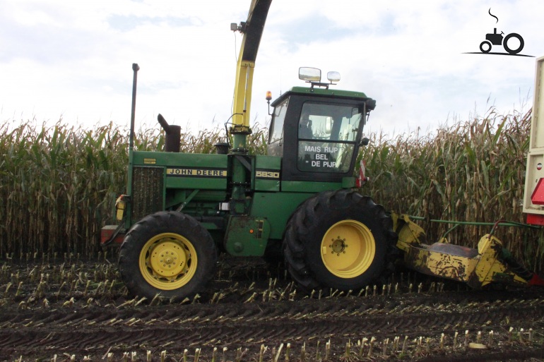 Foto John Deere 5830 #802384