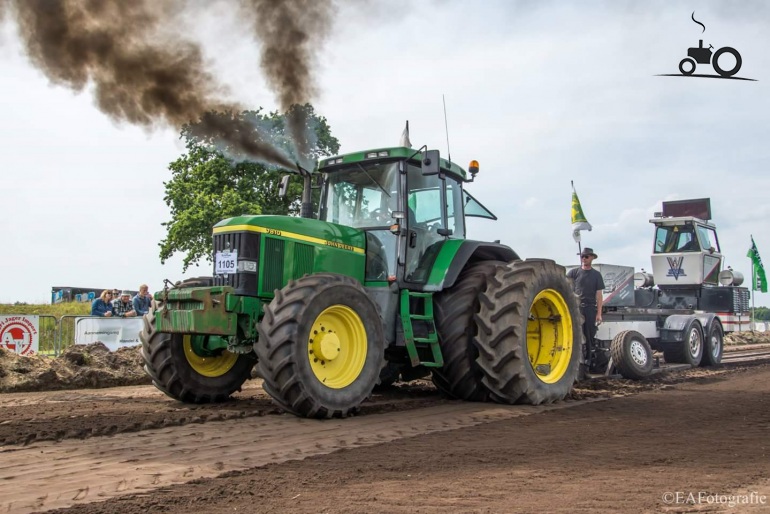 Foto John Deere 7810 #929890