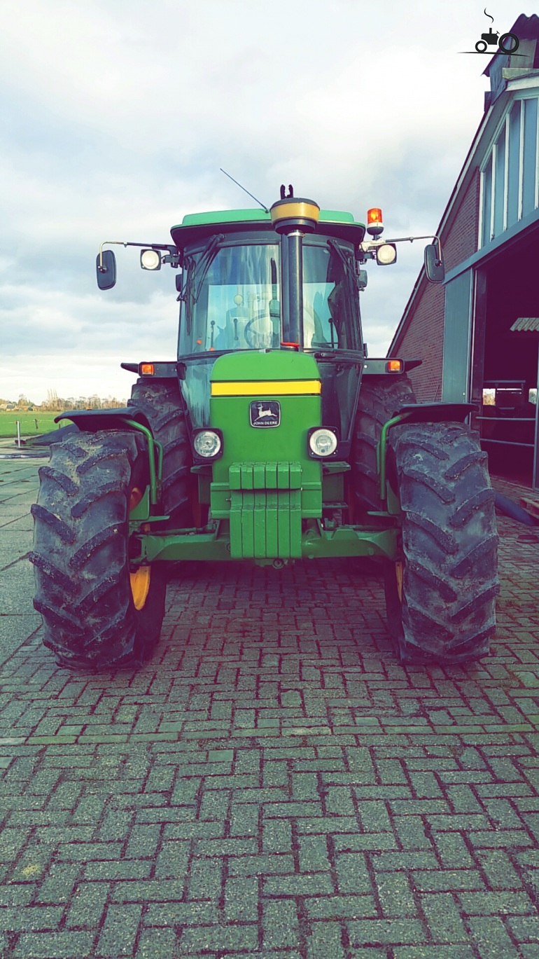 John Deere 2850 - United Kingdom - Tractor picture #954034