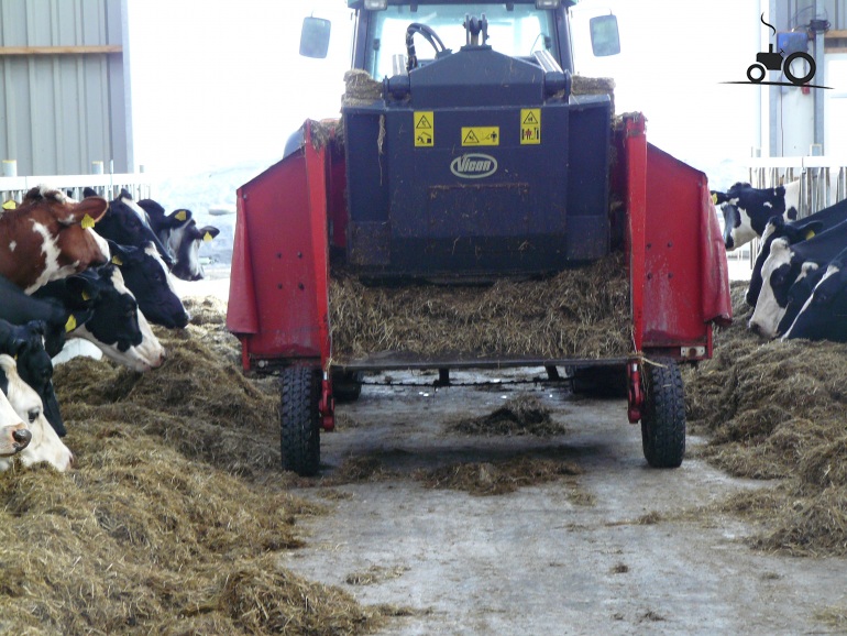 Foto John Deere 6020 Serie #970875