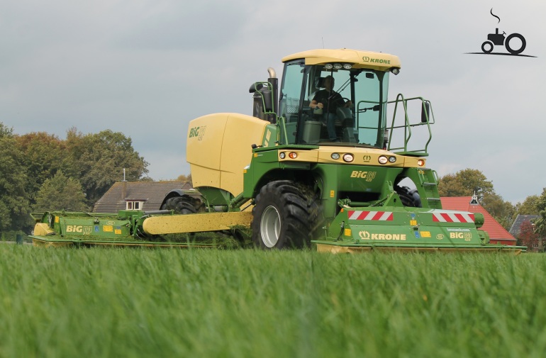 Foto Krone Big M 420 van Loonbedrijf Ronald Bos BV