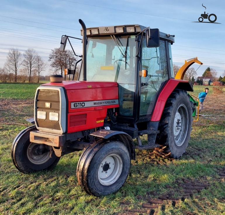 Foto Massey Ferguson 6110 #1457096