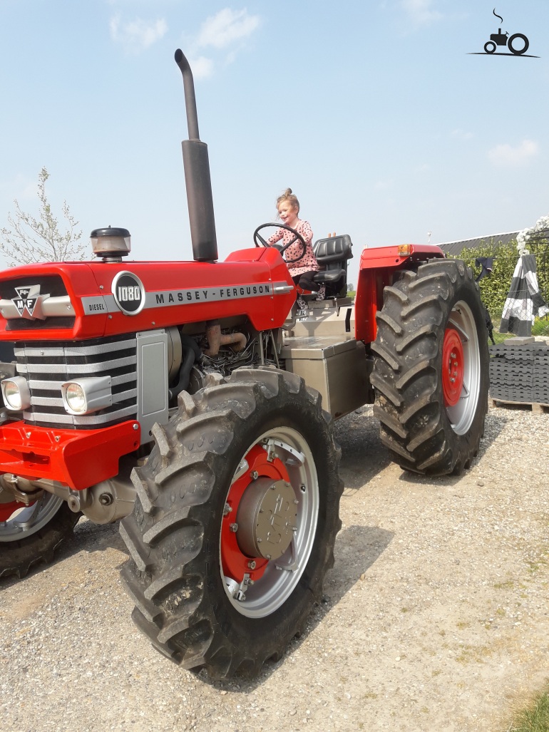 Foto Massey Ferguson 1080 #1468236