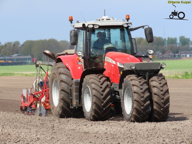 Foto Massey Ferguson 7715 #1470031