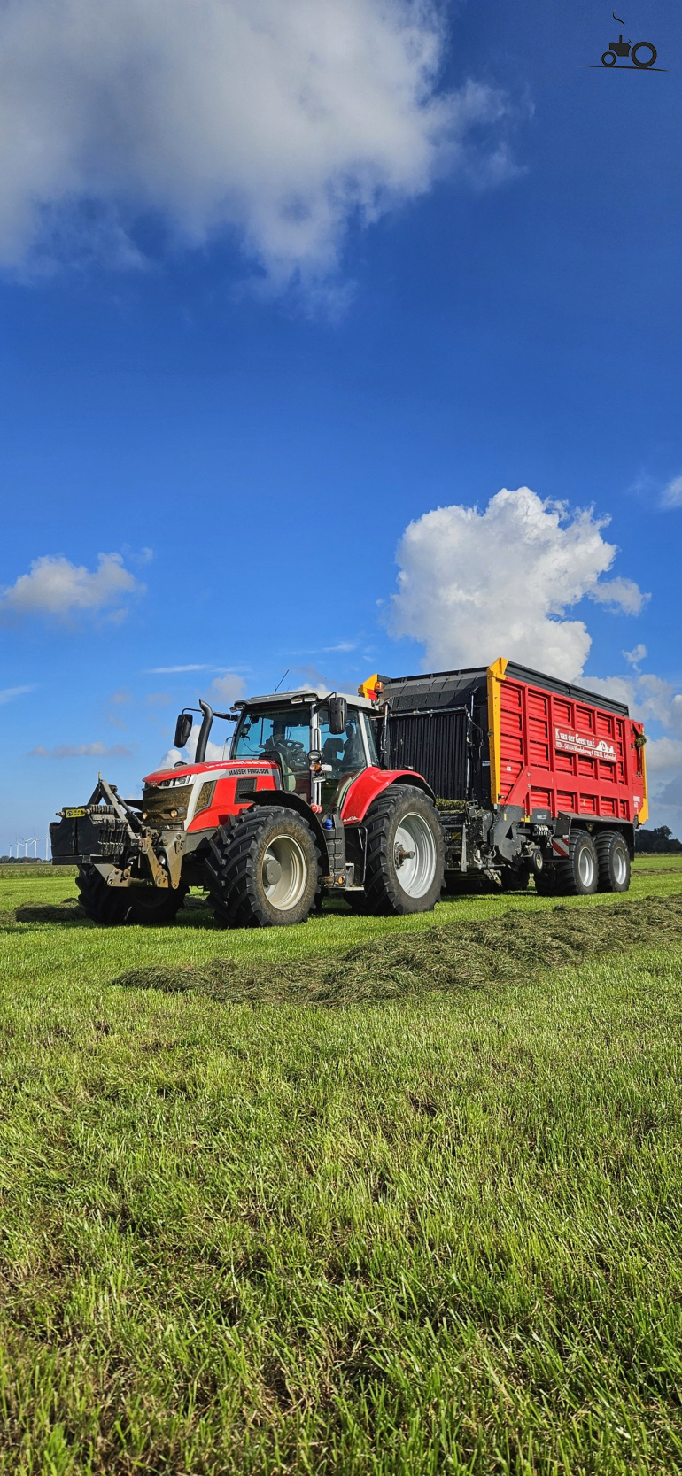 Foto Massey Ferguson 7S.210 #1638769