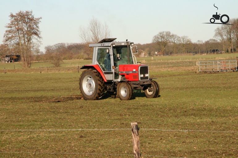 Foto Massey Ferguson 3050 van Http://www.jtnfotografie.nl