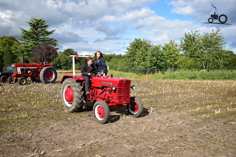 Foto Mc-Cormick D 324 #1496989