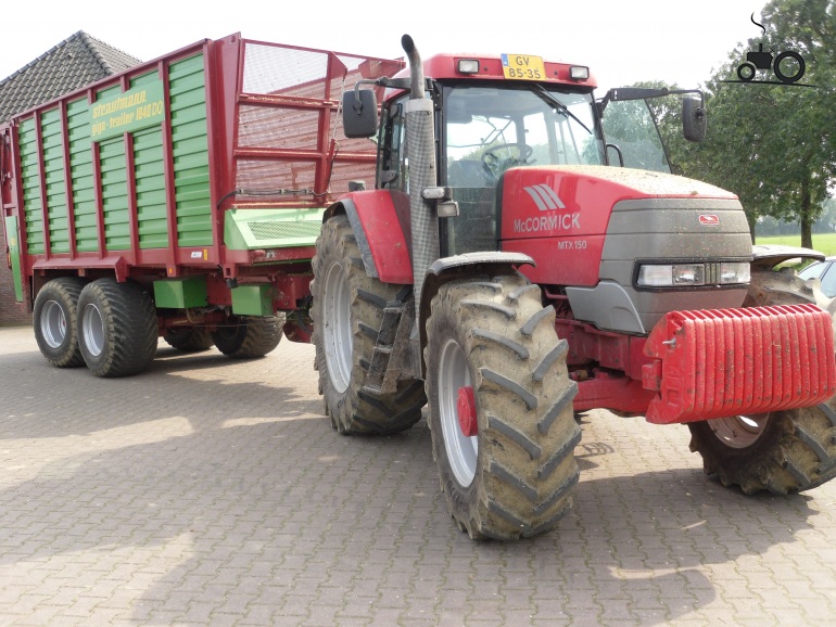 Foto Mc-Cormick MTX 150 #541960