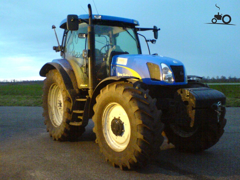 Foto New Holland T 6070 #113890