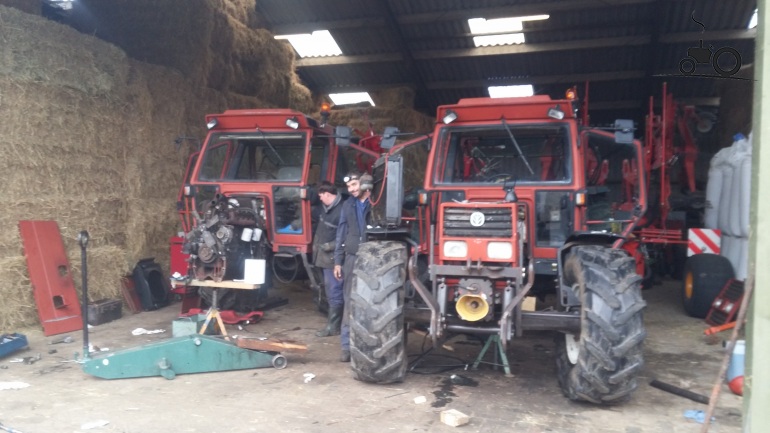 Foto New Holland 110-90 #1205257