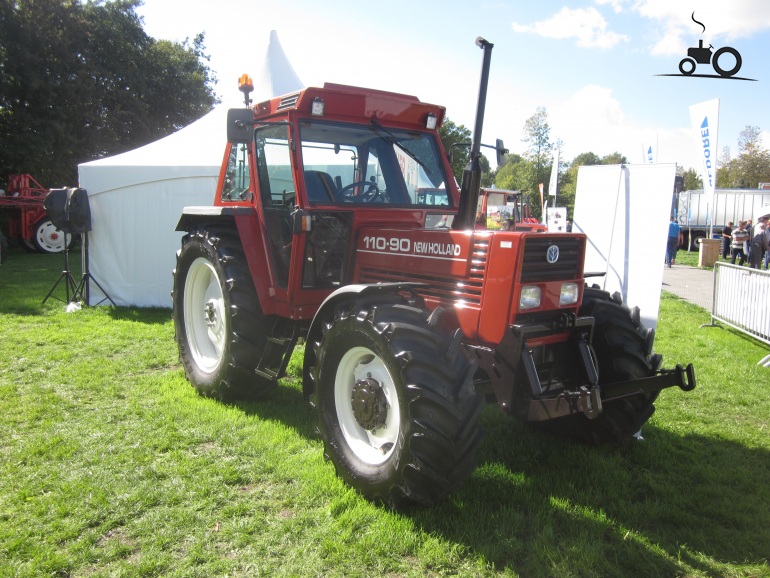 Foto New Holland 110-90 #1251593
