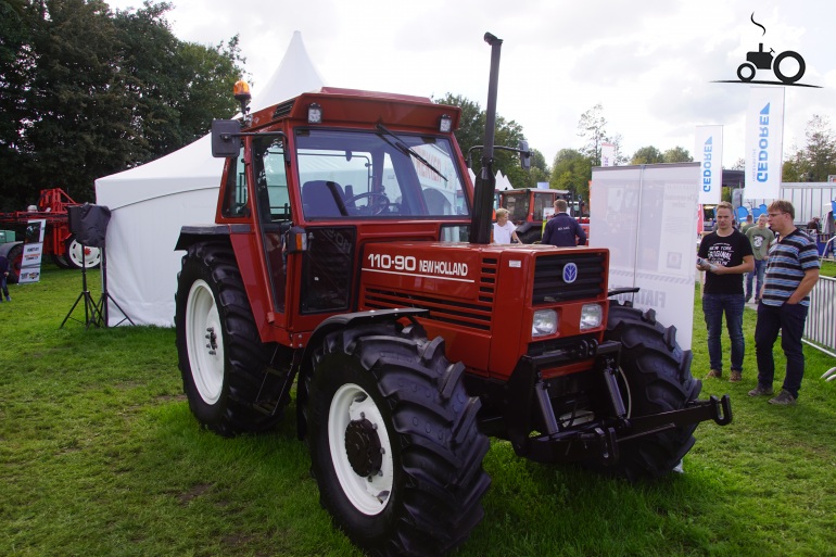 Foto New Holland 110-90 #1263928
