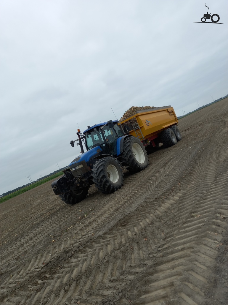 Foto New Holland TM 120 #1454714