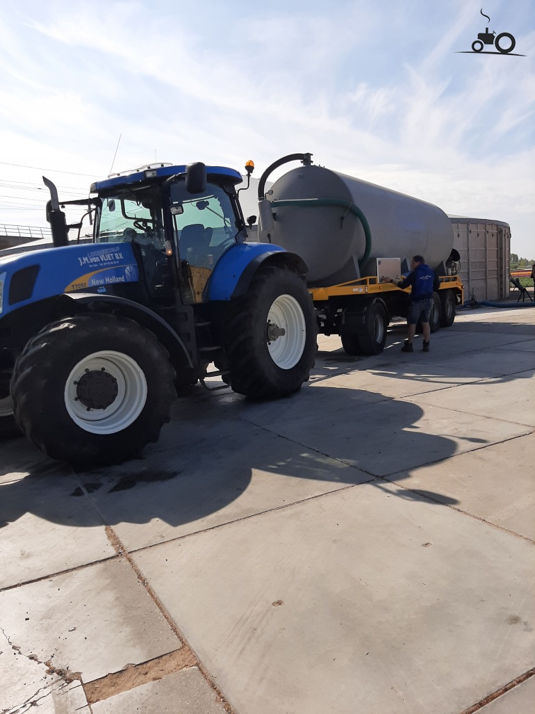 Foto New Holland T7060 #1469831