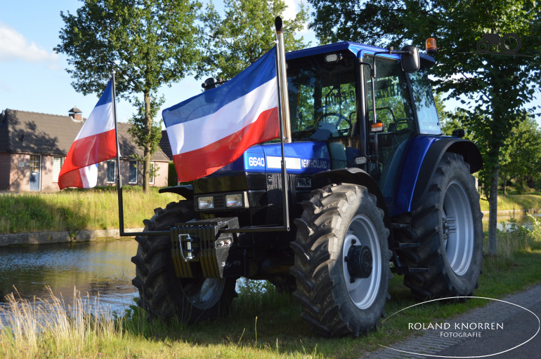 Foto New Holland 6640 #1479855