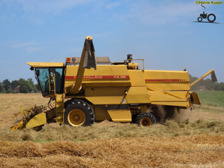 Foto New Holland TX 36 #1485026