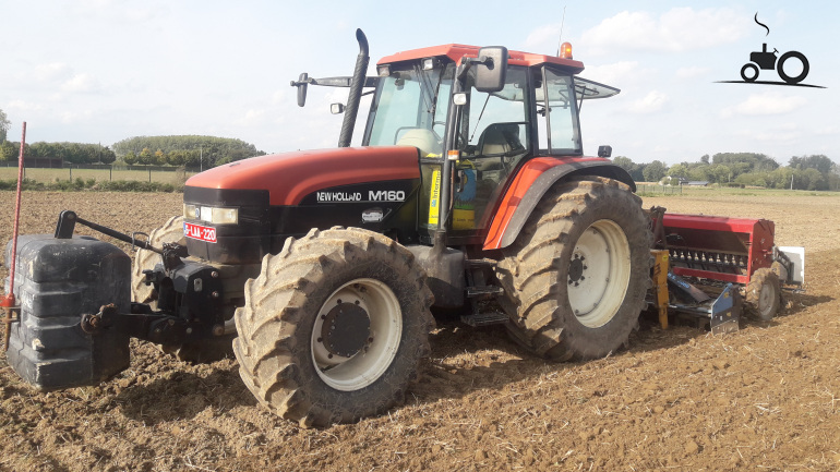 Foto New Holland M 160 #1492444