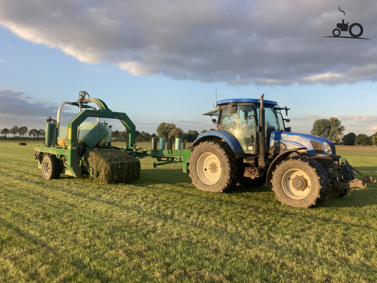 Foto New Holland T 6080 #1493721