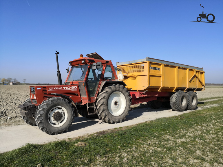 Foto New Holland 110-90 #1516275