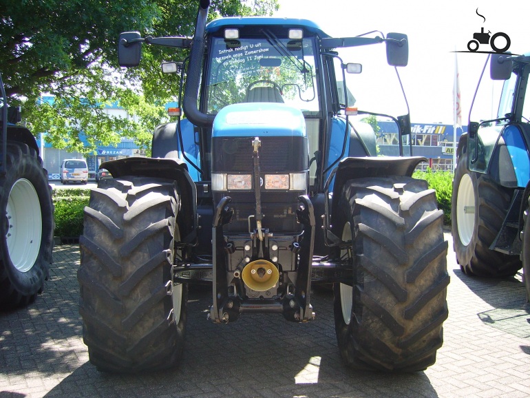 Foto New Holland TM 175 #15856