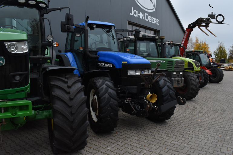 Foto New Holland TM 115 #1601170