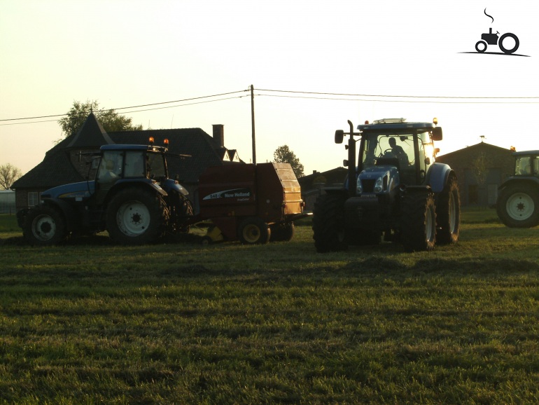 Foto New Holland T 6080 #233401