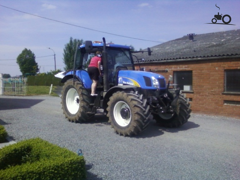 Foto New Holland T 6080 #234625