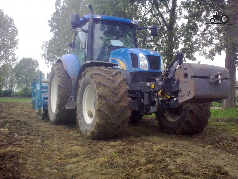 Foto New Holland T 6080 #354933