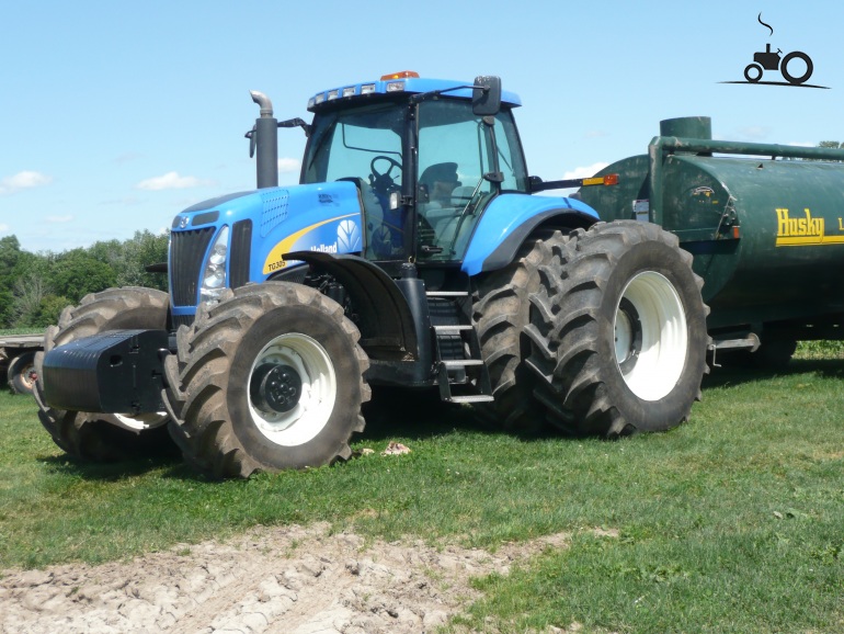 Foto New Holland TG 305 #362589