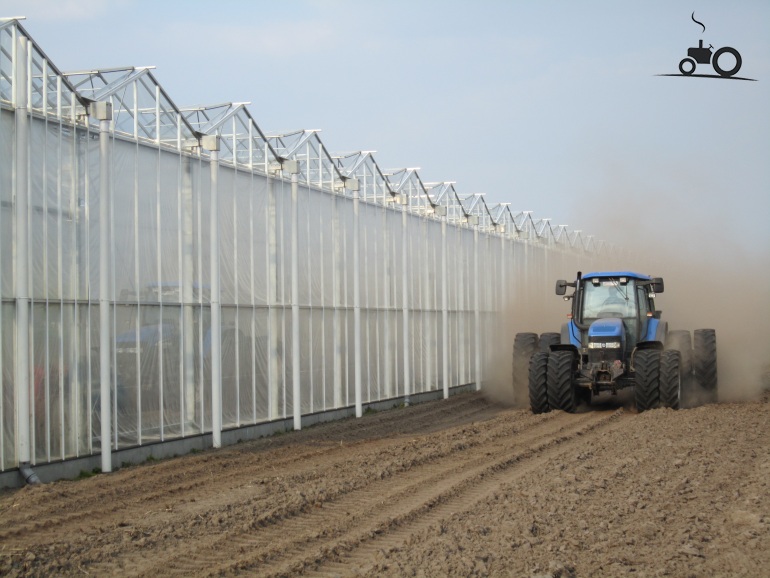 Foto New Holland TM 120 #491190