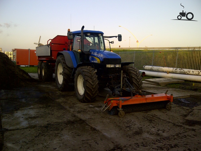 Foto New Holland TM 190 #593162