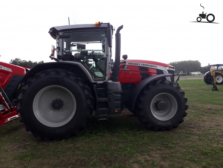 Foto Massey Ferguson 8S.265 #1489515