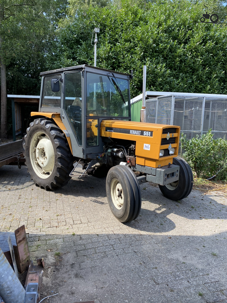 Foto Renault 551 #1486882