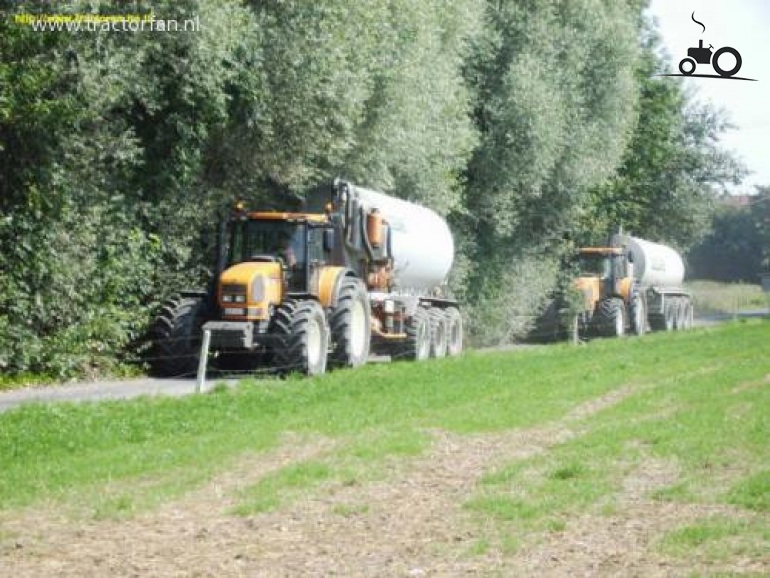 Foto Renault Ares #556