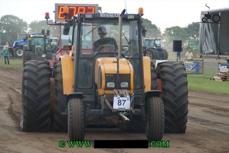 Foto Renault Ceres 95 #585080