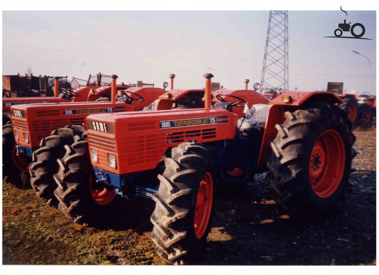 SAME trekkers die bij de fabriek bleven staan vanwege het niet betalen ...