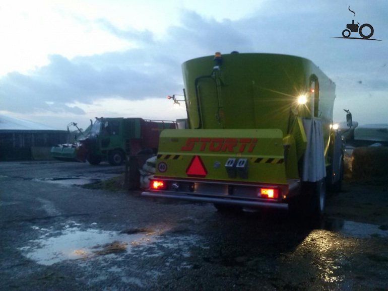 Foto Storti Dobermann SW 200 #727403