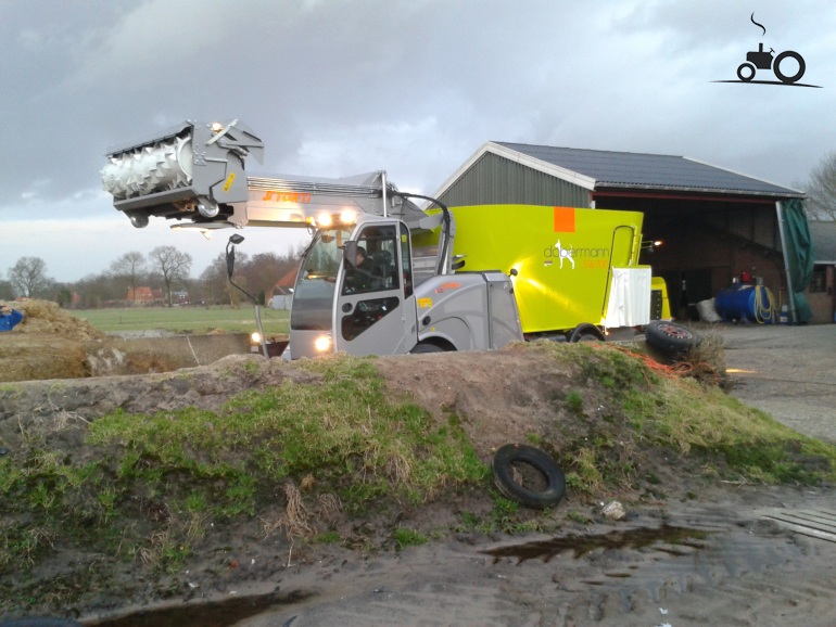 Foto Storti Dobermann SW 200 #731917