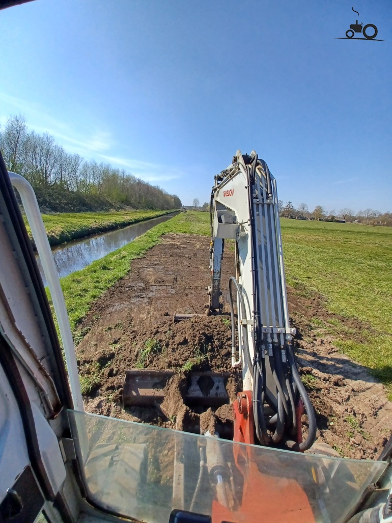 Foto Takeuchi TB 135 #1463204