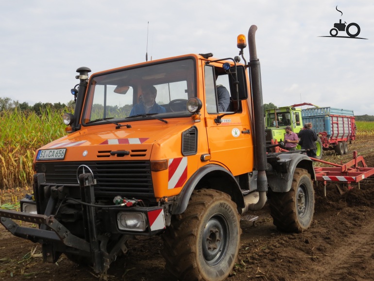 Unimog U1400 - United Kingdom - Tractor picture #900434