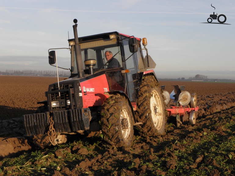 Foto Valmet 705 #428090