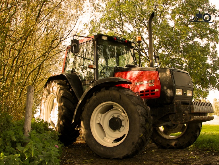 Foto Valtra Valmet 6400 #79288