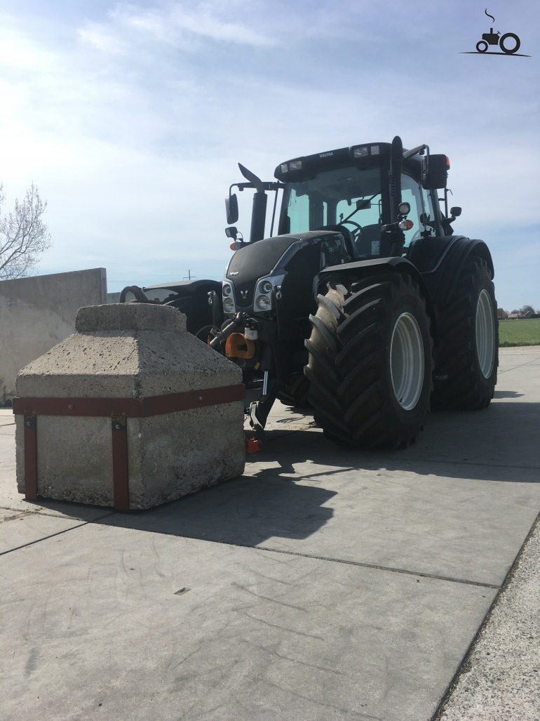 Foto Valtra N143 #1345215