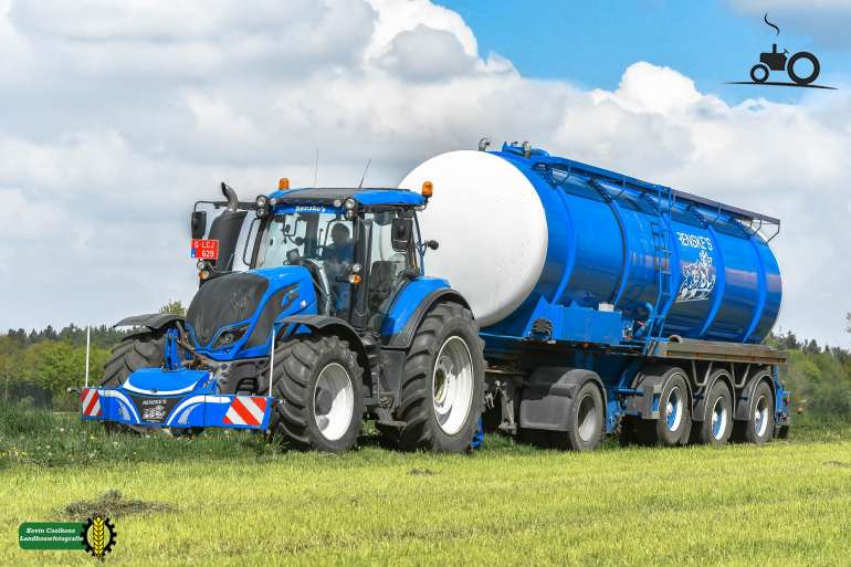 Foto Valtra T-Serie #1509909