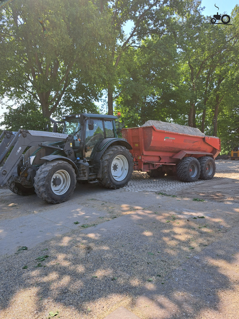 Foto Valtra N143 #1524723